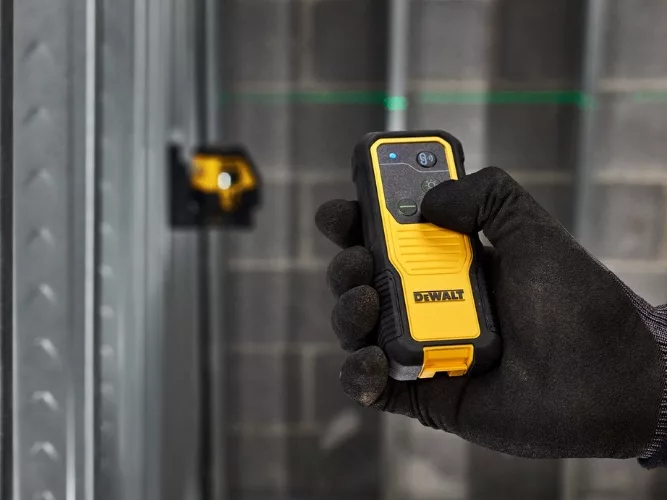 DEWALT Knives and Lasers | phcppros
